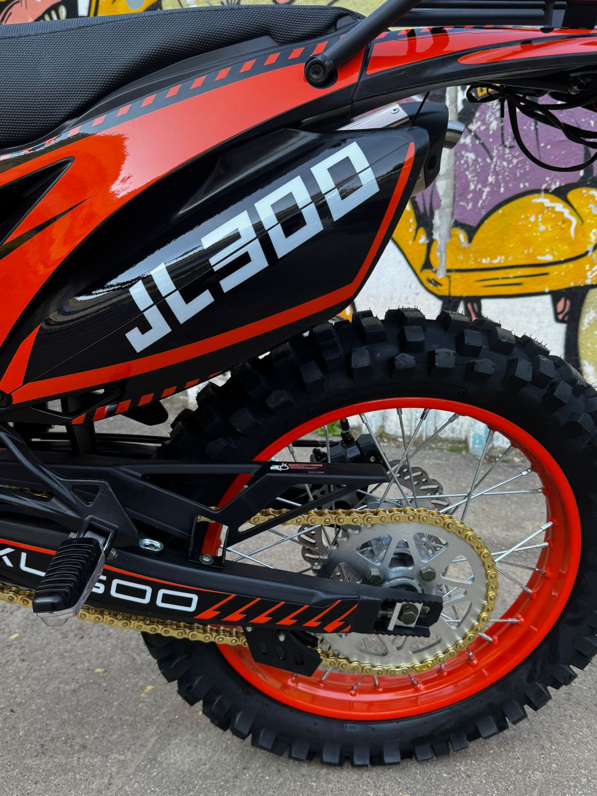 Купить Мотоцикл KUGOO JL-300 по цене 105 900 руб. в интернет-магазине Futumag в Москве